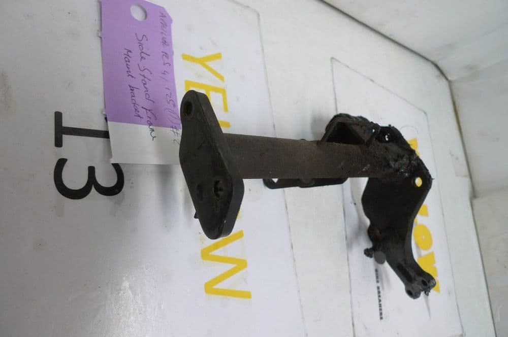 APRILIA RS4 125 BREAKING SIDE STAND FRAME MOUNT BRACKET BREAKERS 2 LOC-C