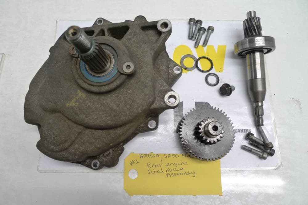 APRILIA SR50 REPLICA REAR ENGINE FINAL DRIVE ASSEMBLY 1 LOC-A