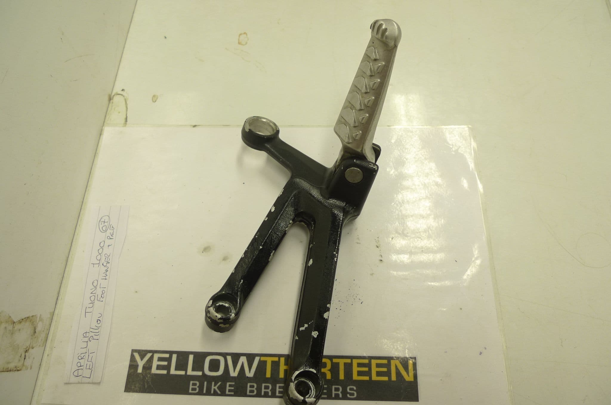 APRILIA TUONO 1000 LEFT PILLION FOOT HANGER & FOOT PEG LOC-F
