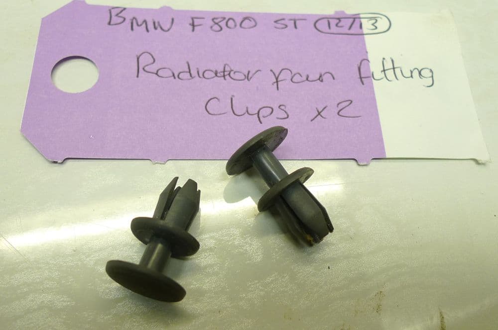 BMW F800ST RADIATOR FAN FITTING CLIPS x 2 CON-B