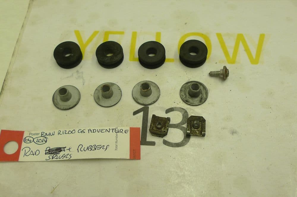 BMW R1200GS ADVENTURE RADIATOR SPACER & RUBBERS 1 LOC-C