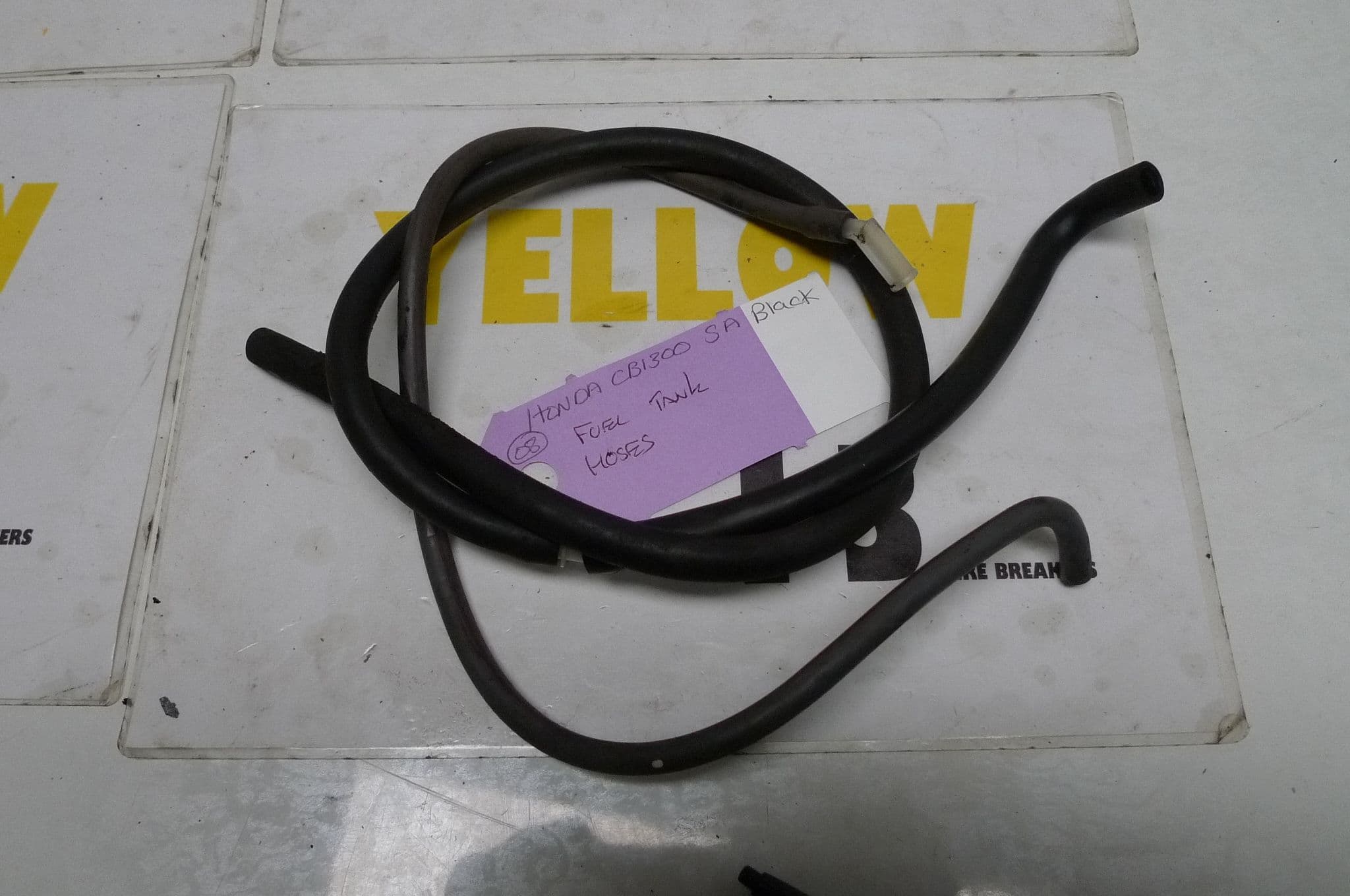 HONDA CB1300 BREAKING FUEL TANK HOSE PIPES LOC-C
