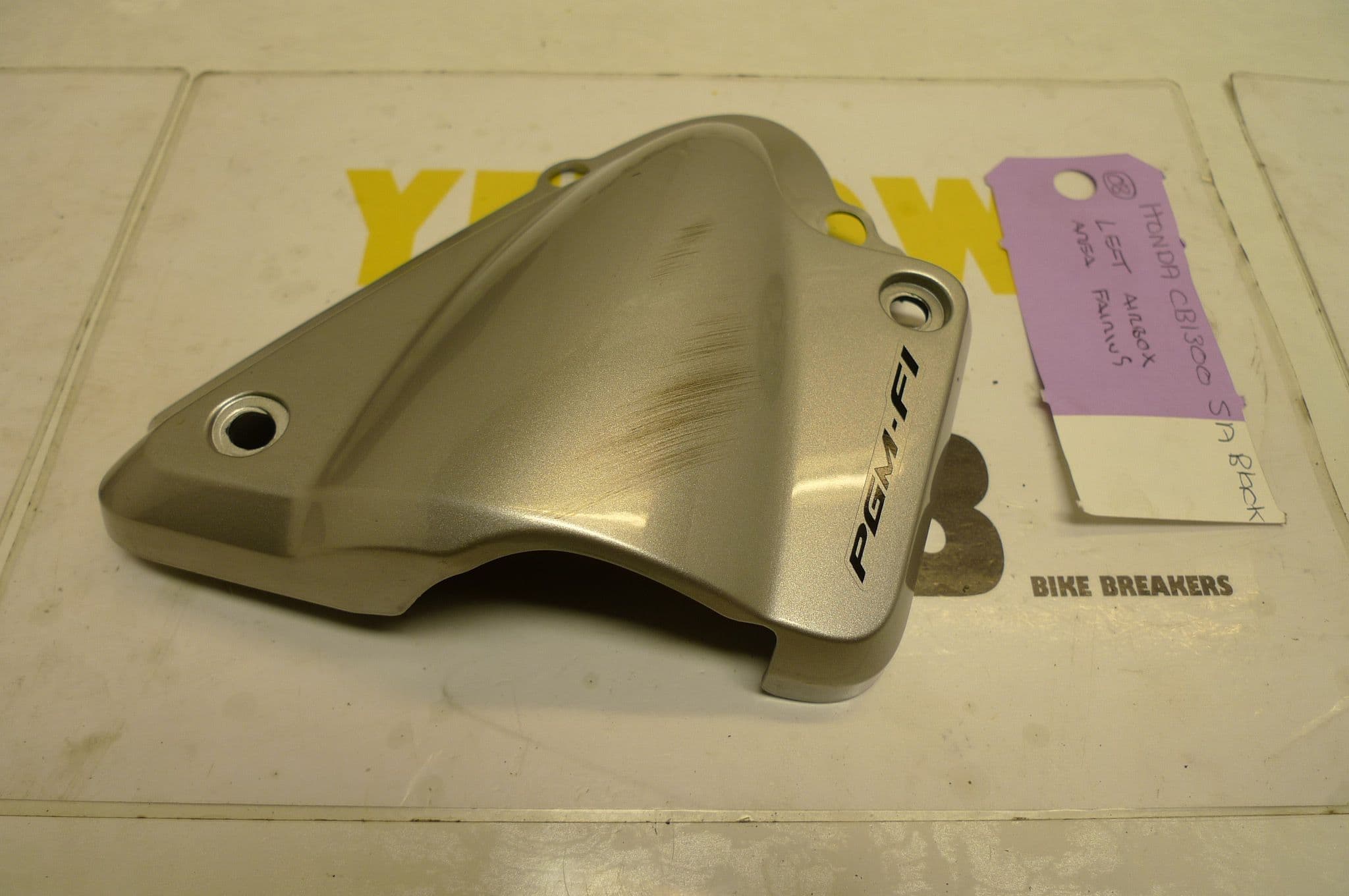 HONDA CB1300 BREAKING LEFT AIRBOX AREA FAIRING LOC-C
