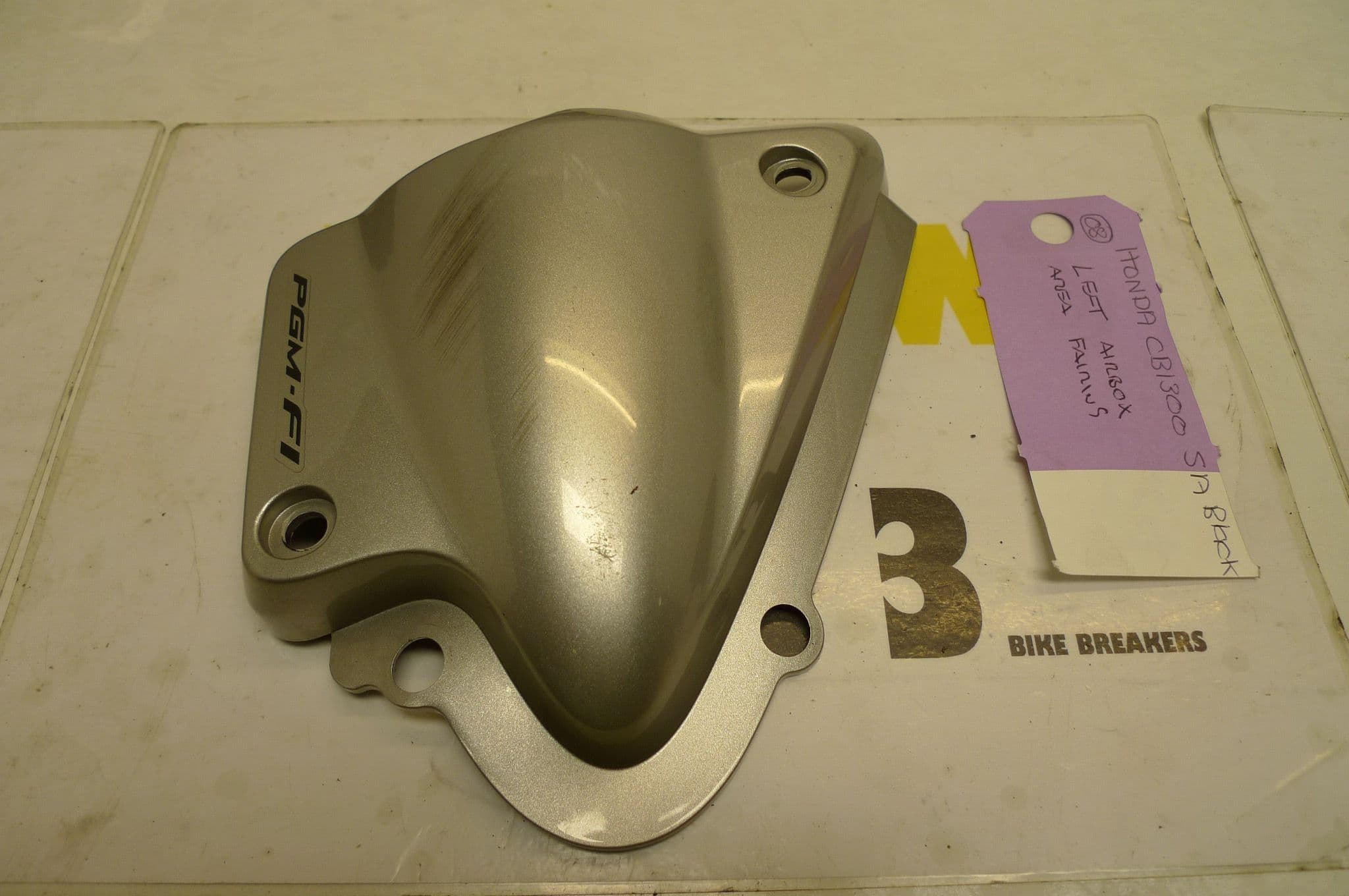 HONDA CB1300 BREAKING LEFT AIRBOX AREA FAIRING LOC-C
