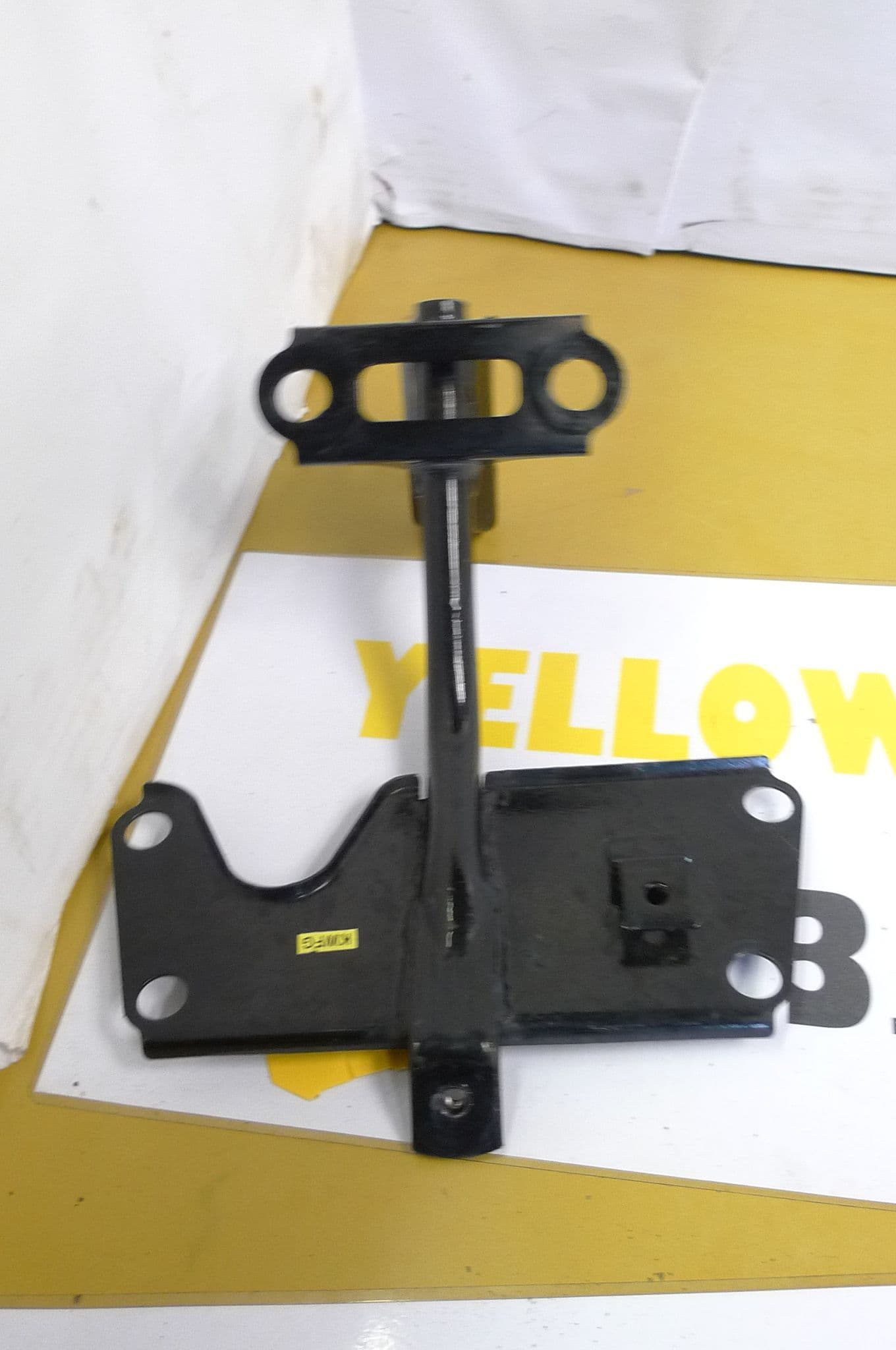 HONDA CBF125 FRONT FAIRING MAIN STAY BRACKET 3 LOC-A