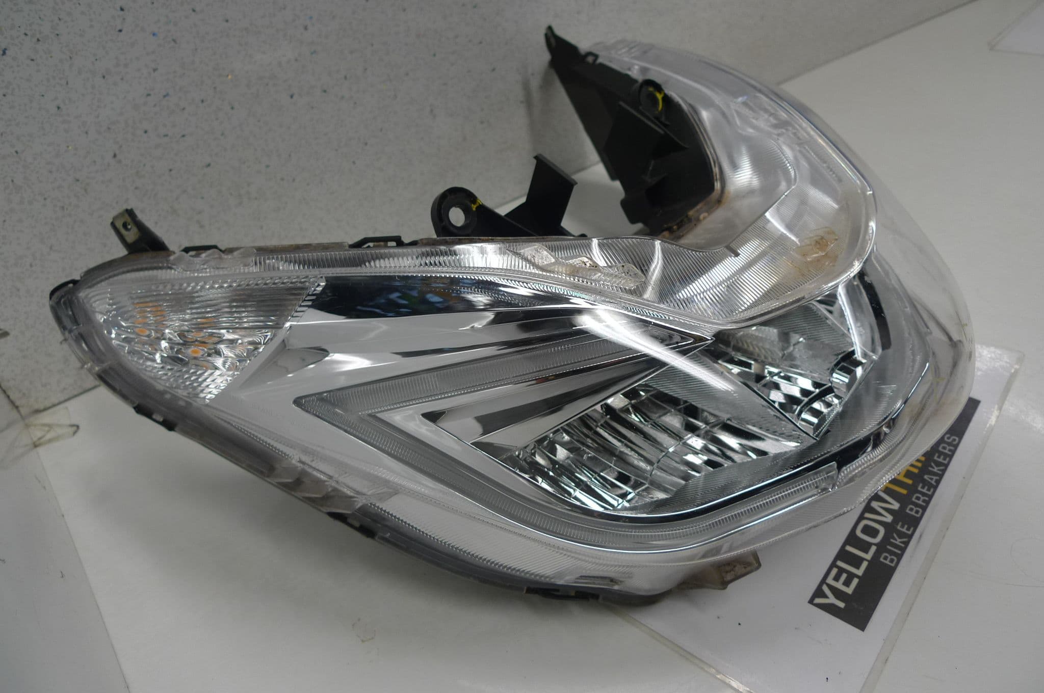HONDA PCX125 FRONT HEADLIGHT LED TYPE & INDICATORS 67-C 4