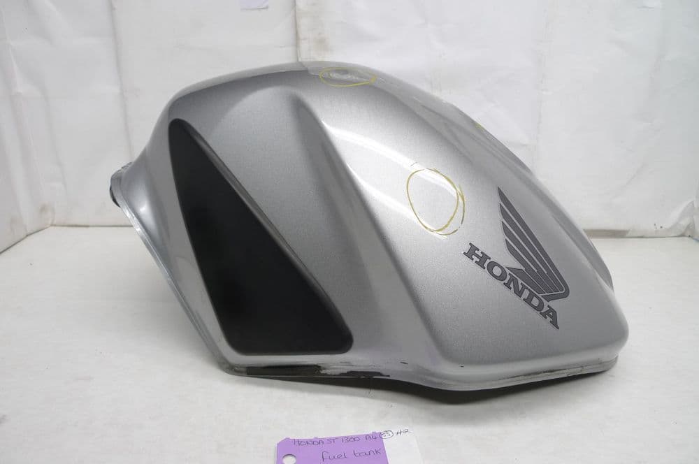 HONDA ST1300 A4 PAN EUROPEAN FUEL TANK 2 67-B