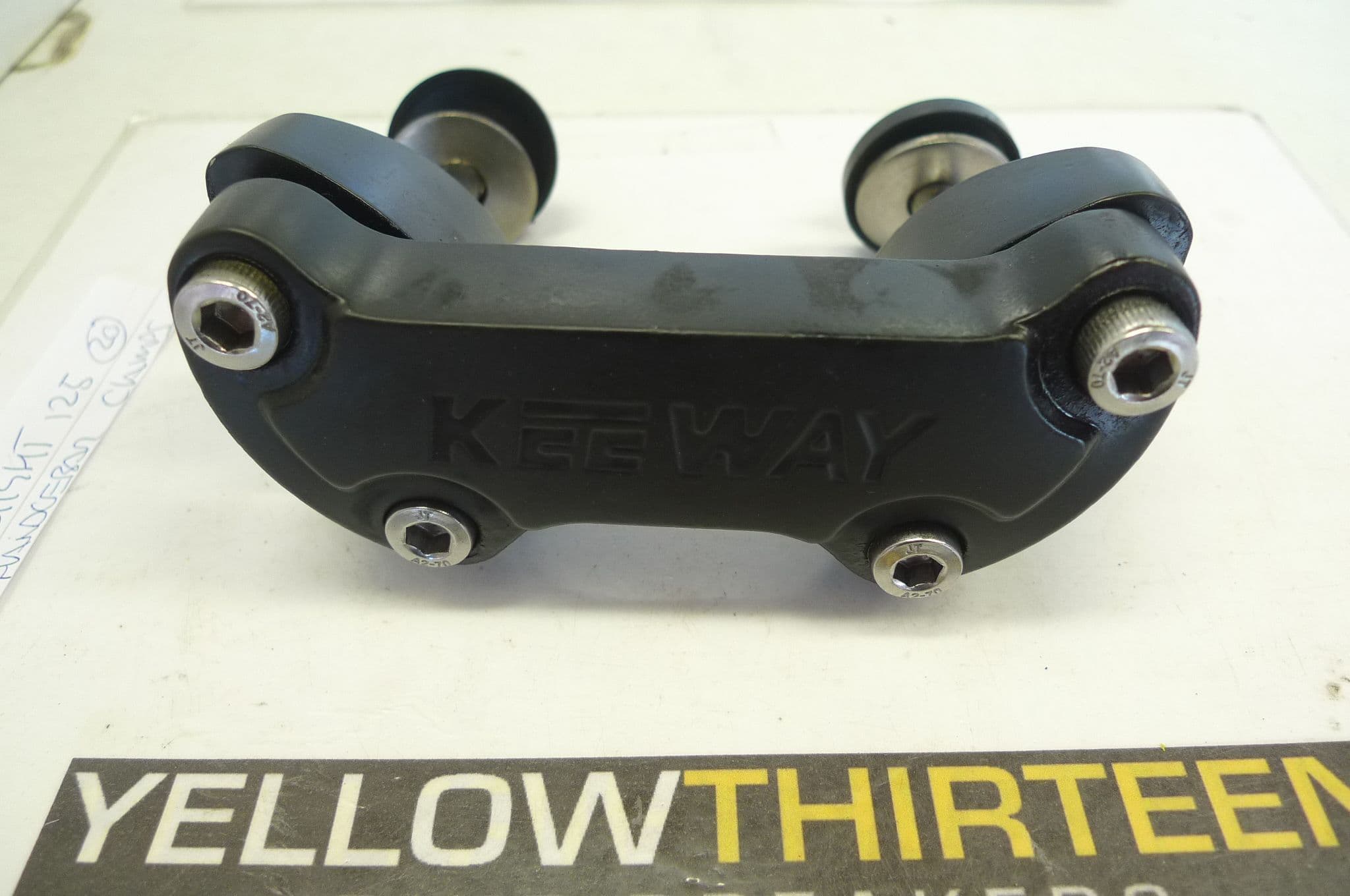 KEEWAY SUPERLIGHT 125 TOP YOKE 25mm HANDLEBAR CLAMPS LOC-A