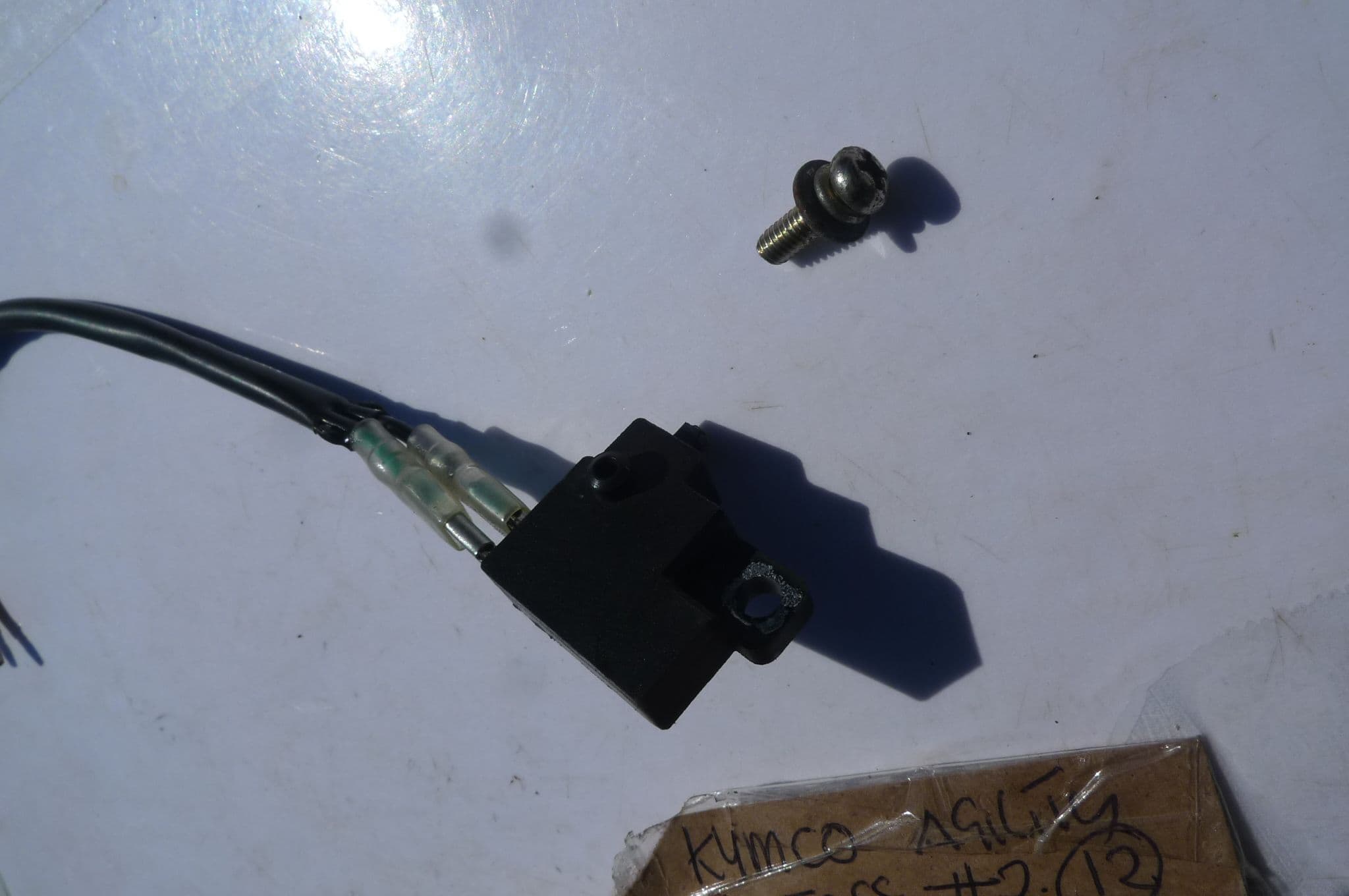 KYMCO AGILITY 50 FRONT BRAKE SWITCH AND LOOM 2 LOC-A