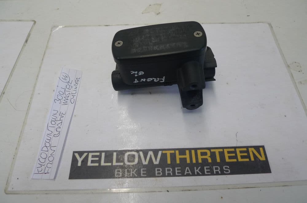 KYMCO DOWNTOWN 300 BREAKING FRONT BRAKE MASTER CYLINDER LOC-C