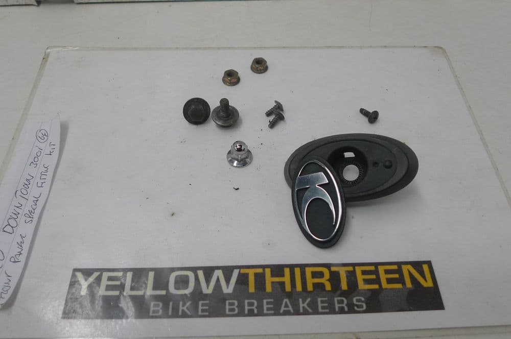 KYMCO DOWNTOWN 300 BREAKING FRONT PANEL SPECIAL FITTING KIT LOC-C