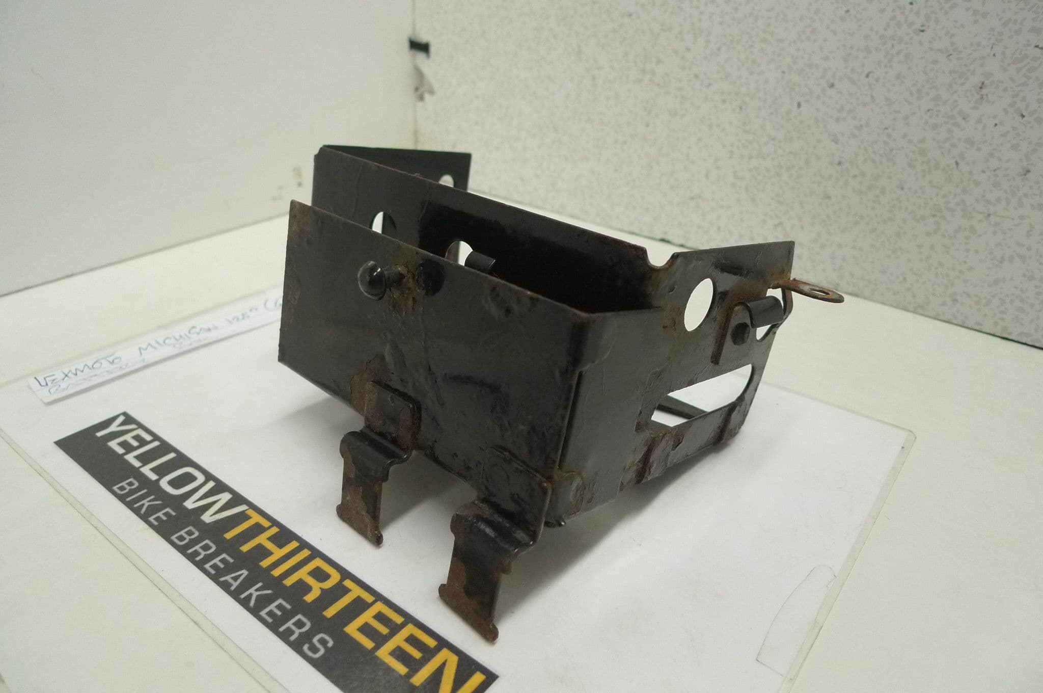LEXMOTO MICHIGAN 125 BREAKING BATTERY BOX BIKE BREAKERS LOC-A