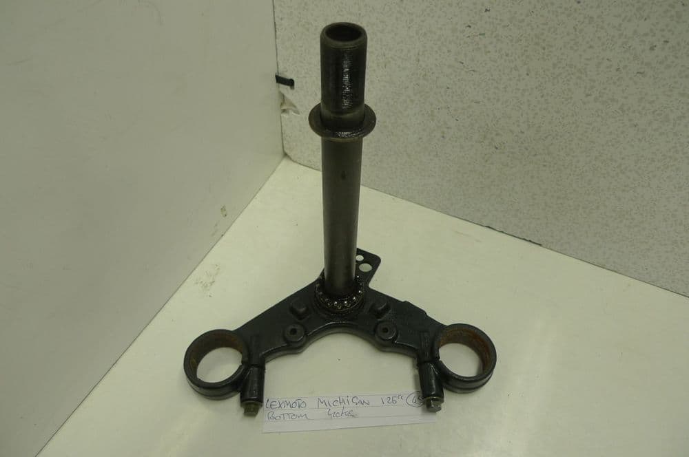 LEXMOTO MICHIGAN 125 BREAKING BOTTOM YOKE BIKE BREAKERS LOC-A