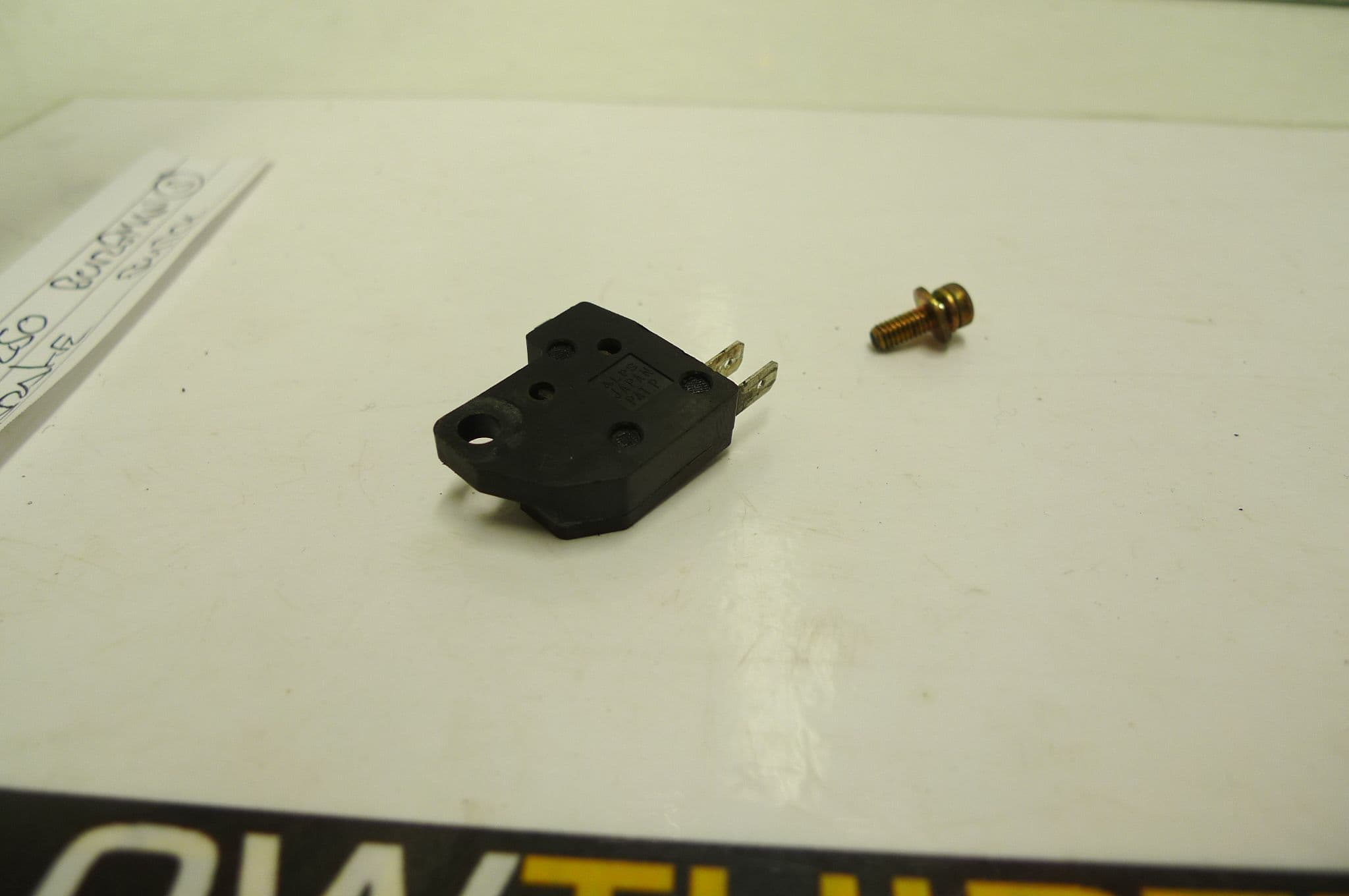 SUZUKI AN250 BURGMAN BREAKING FRONT BRAKE SWITCH LOC-A