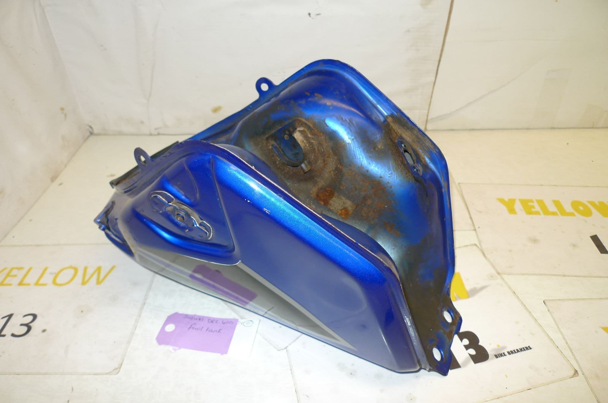 SUZUKI DRZ400 S FUEL TANK CON-B