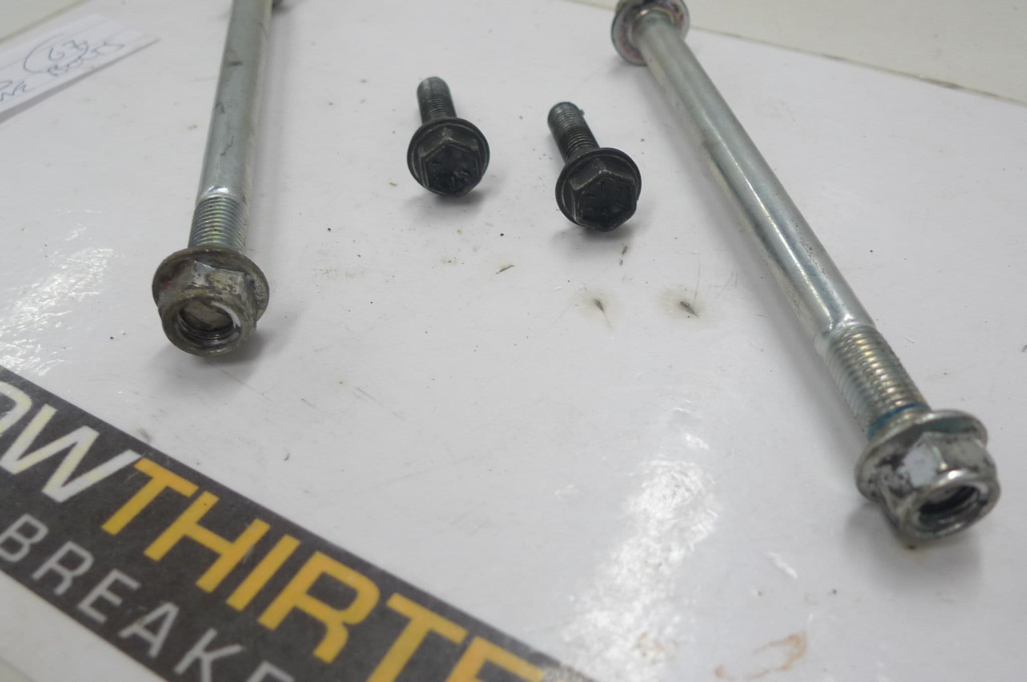 SUZUKI GSX-R125 GSX-R 125 ENGINE TO FRAME BOLTS LOC-A