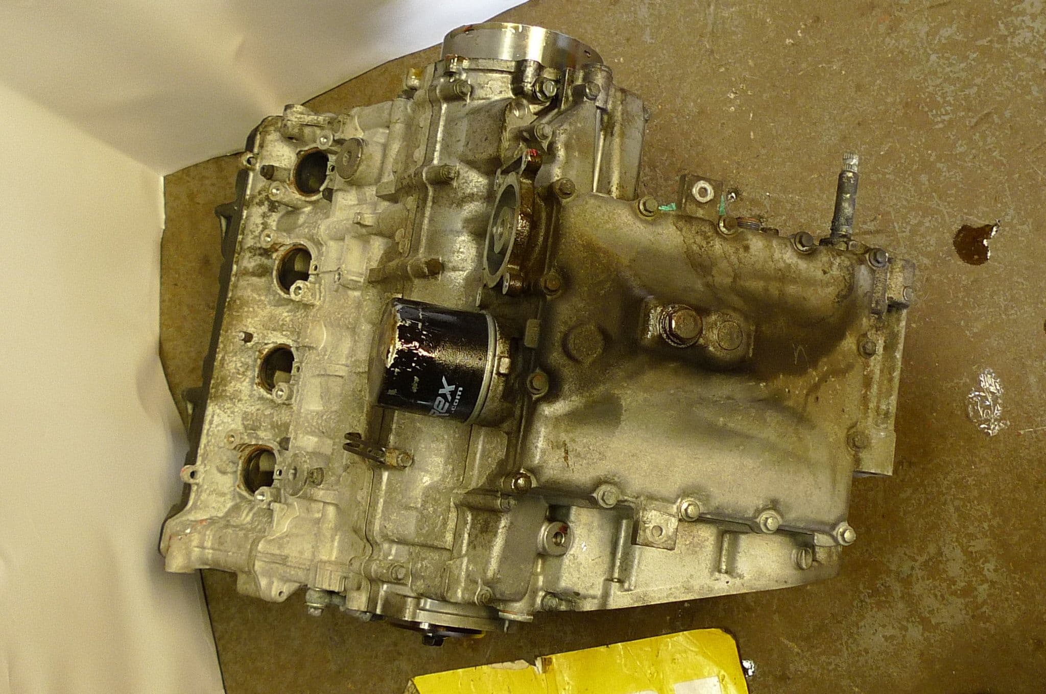 SUZUKI GSX-R600 COMPLETE ENGINE SOURCE OF SPARES 1 LOC-A