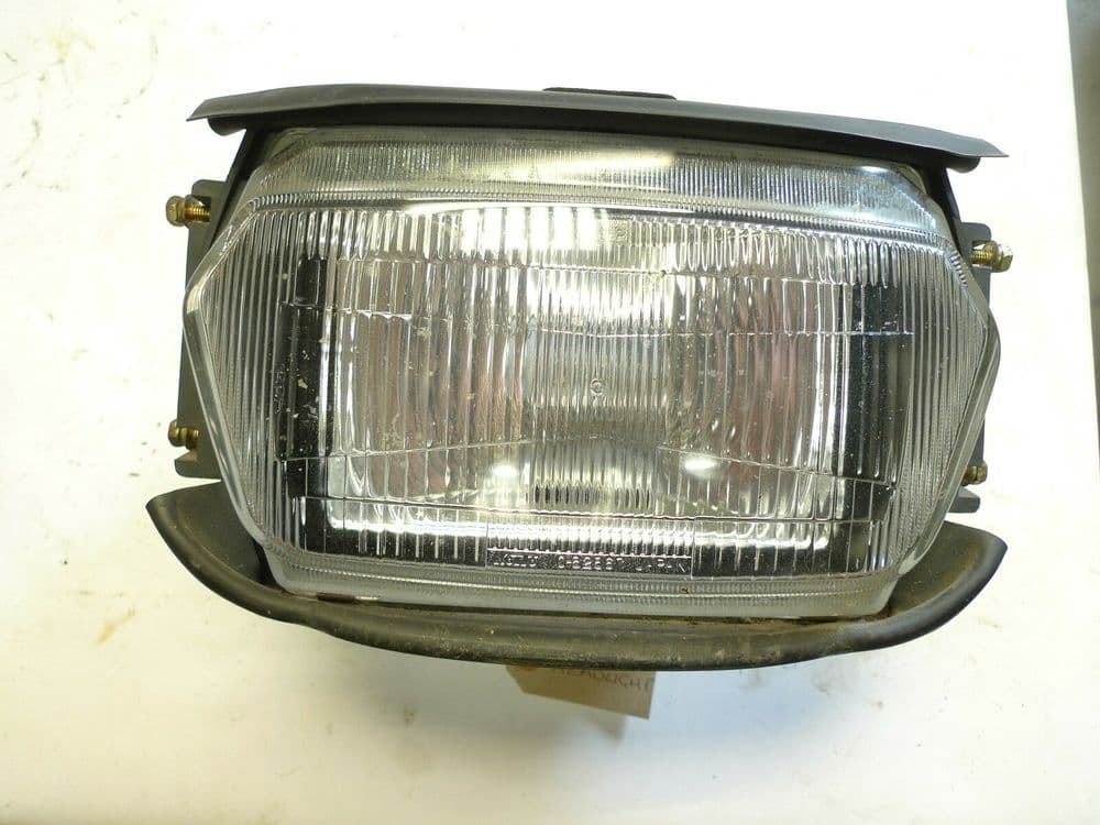 SUZUKI GSX750F GSX 750 F HEADLIGHT FRONT LAMP HEAD LIGHT LOC-A