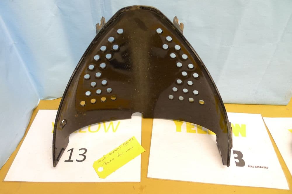 SUZUKI GSXR 750 T SRAD BELLY PAN INFILL FAIRING 94498-33E00 2 LOC-A