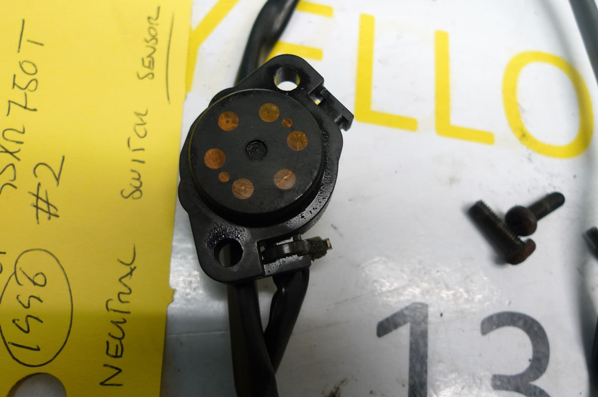 SUZUKI GSXR 750 T SRAD NEUTRAL SWITCH SENSOR 2 LOC-A