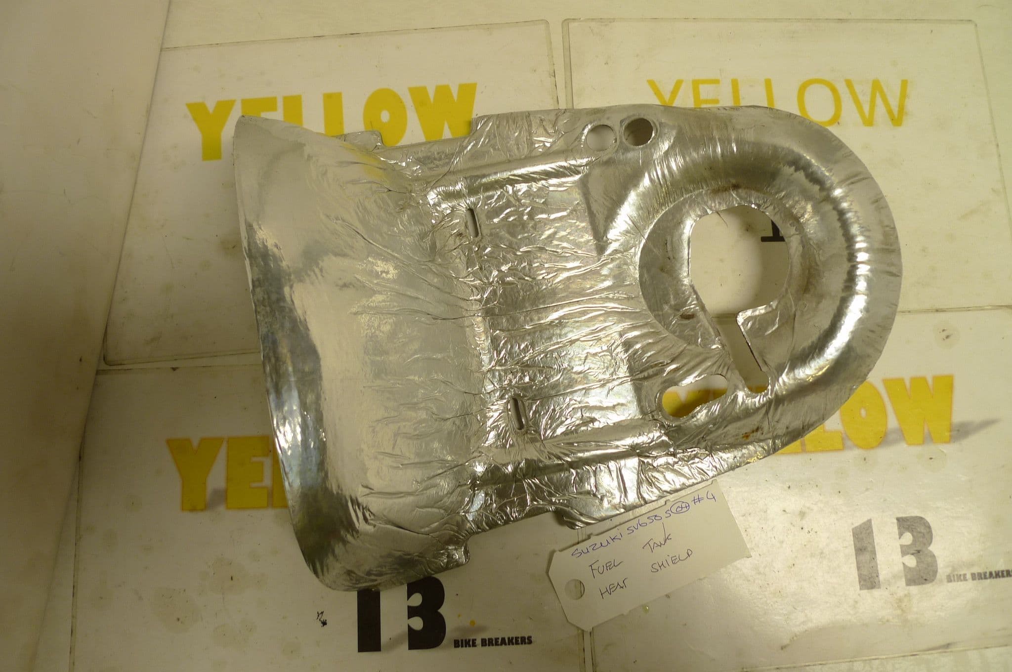 SUZUKI SV650 BREAKING FUEL TANK HEAT SHIELD 4 LOC-C