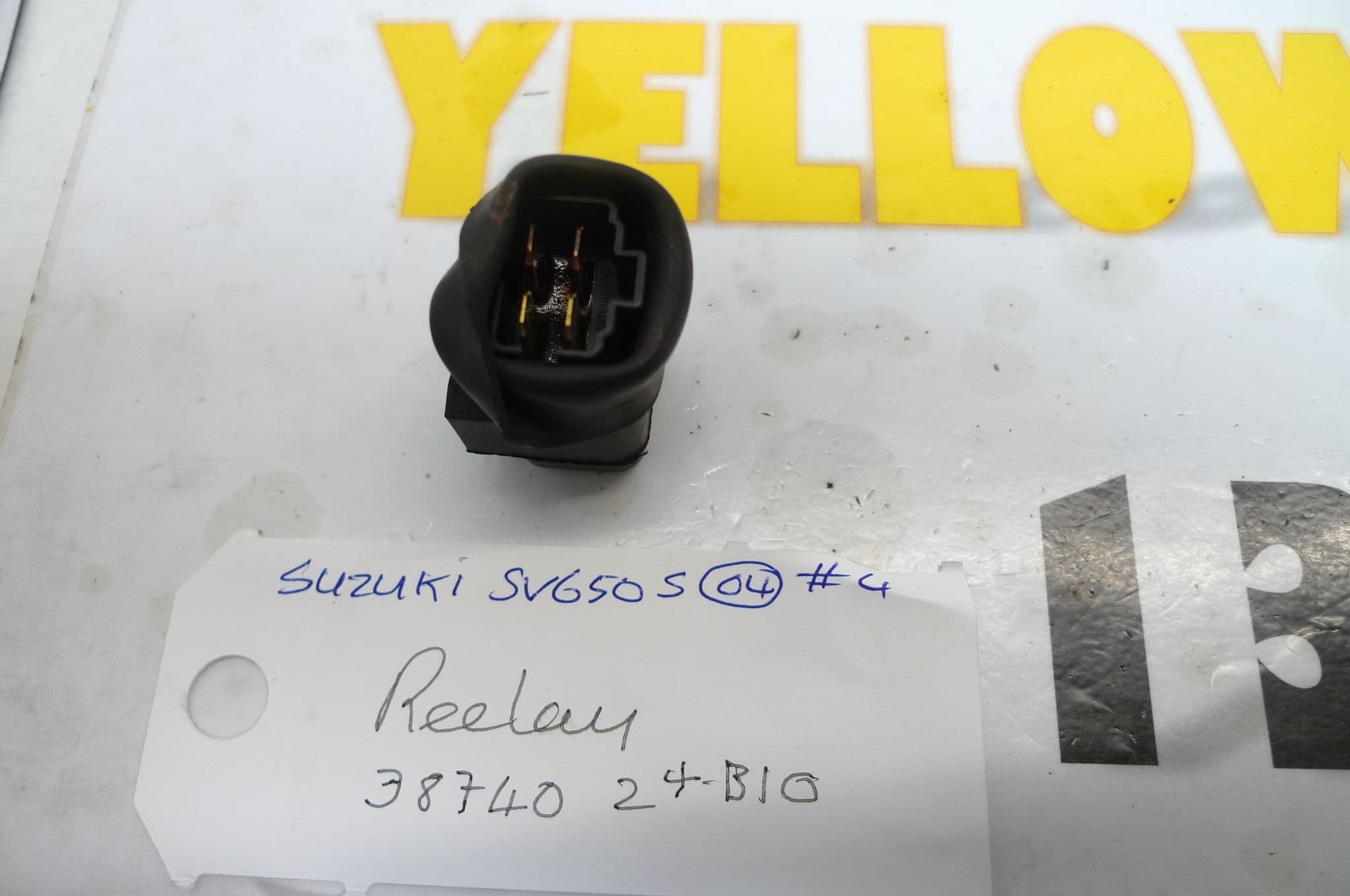 SUZUKI SV650 BREAKING RELAY 38740-24B10 4 LOC-C