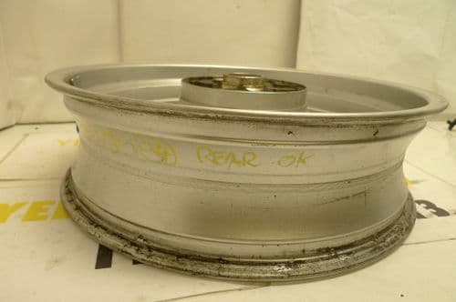 SUZUKI SV650 REAR WHEEL J 17 M/C x MT 4 50 4 & x28;LOC-C& x29;