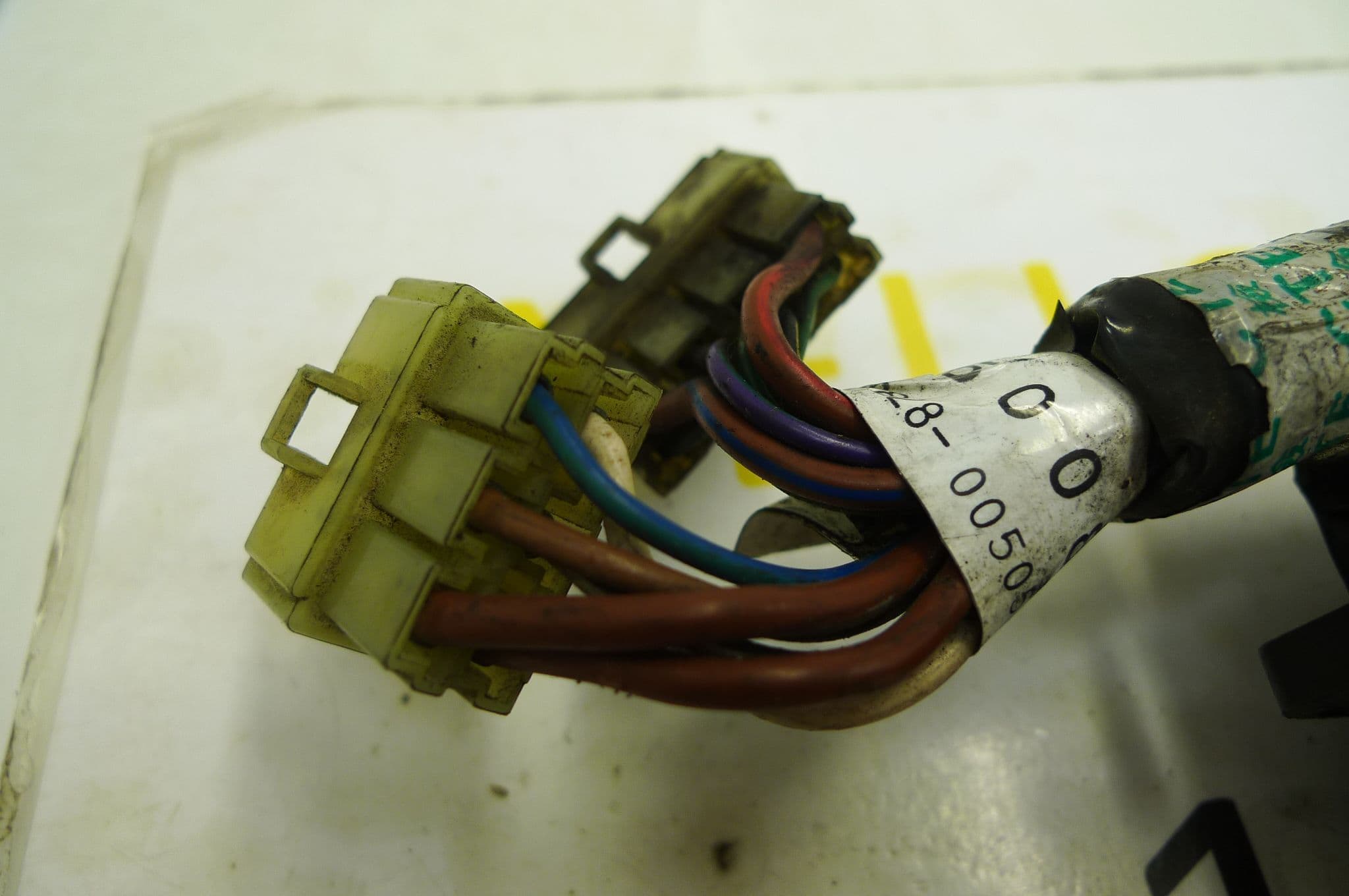 TRIUMPH TROPHY 900 FUSE BOX & LOOM 3 LOC-C