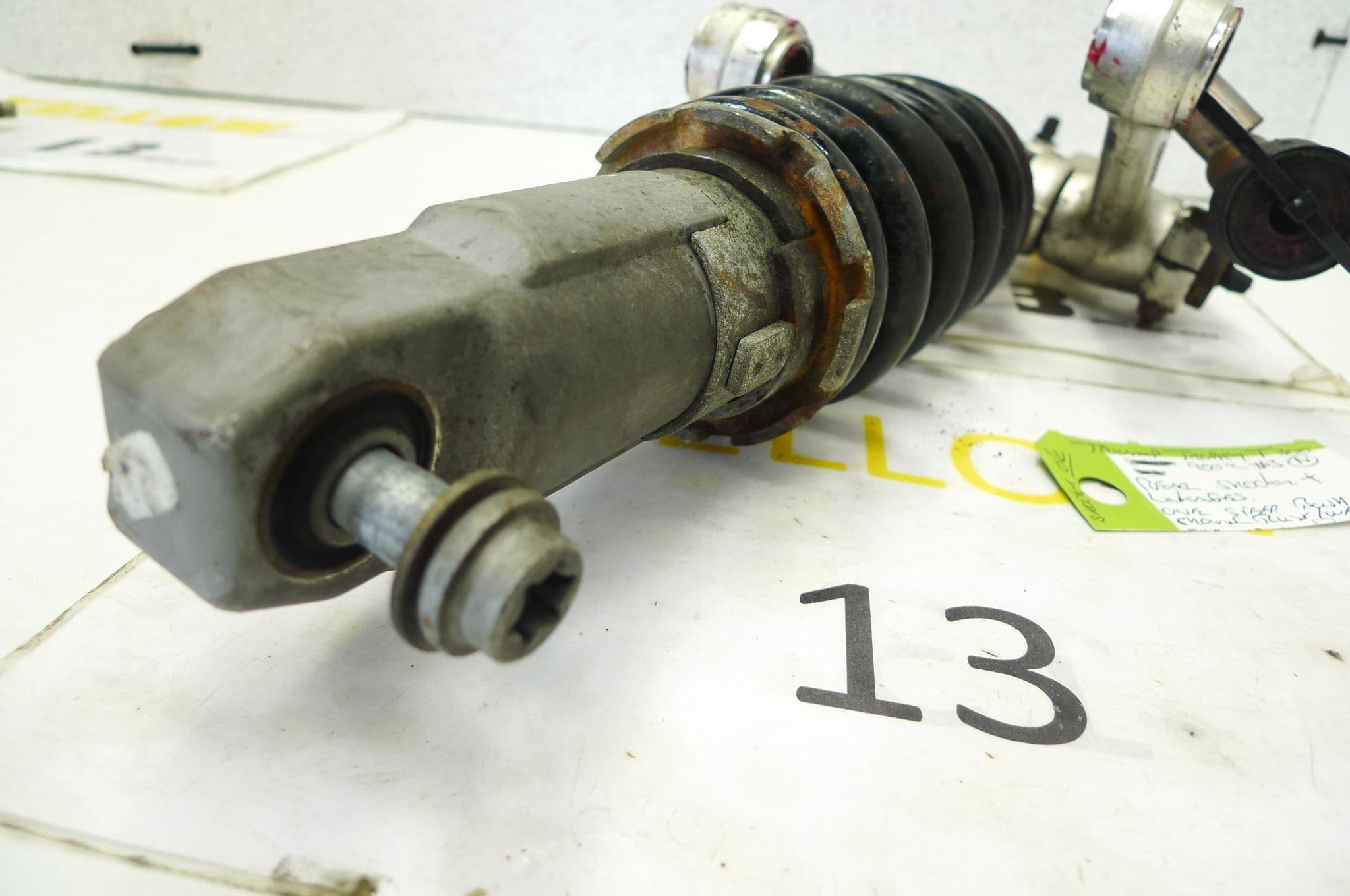 TRIUMPH TROPHY 900 REAR SHOCK ABSORBER LINKAGES 3 LOC-C