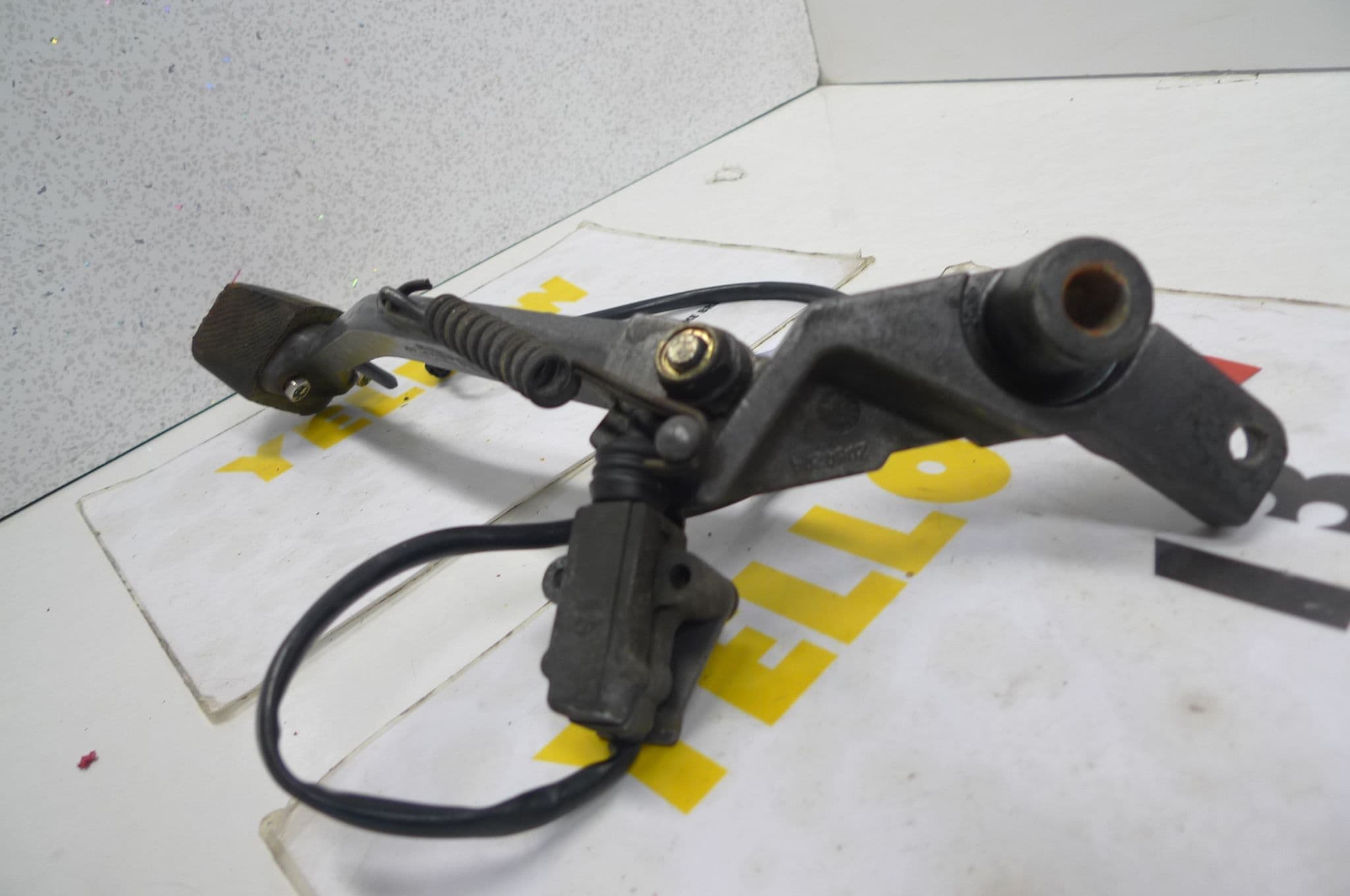 TRIUMPH TROPHY 900 SIDE STAND 3 LOC-C