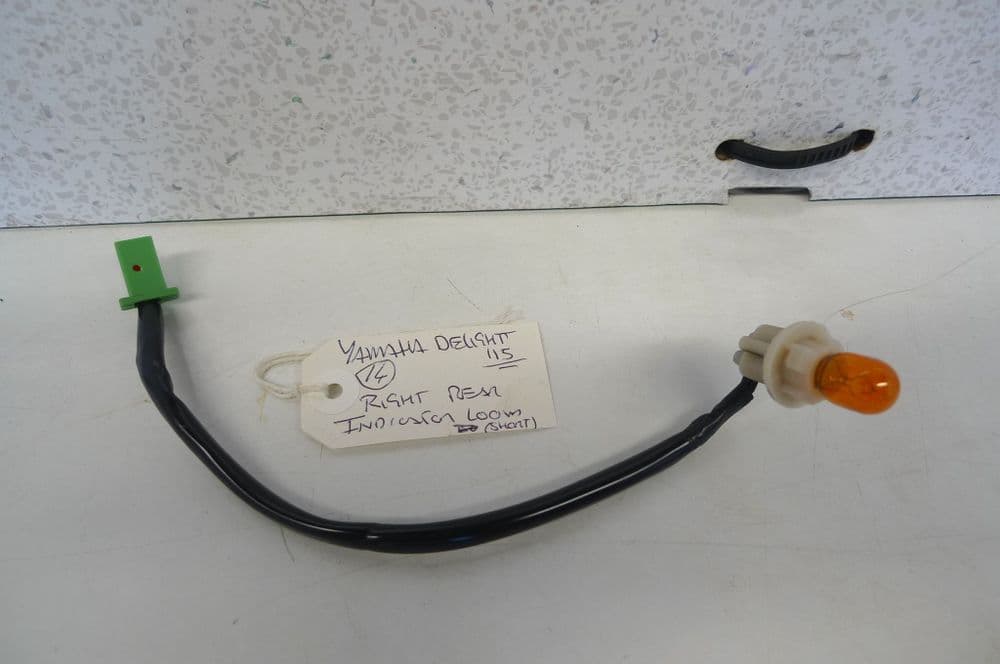 YAMAHA DELIGHT 115 RIGHT REAR INDICATOR LOOM SHORT LOC-A