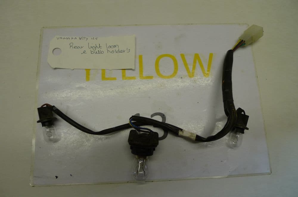 YAMAHA XC125E 4P7 VITY 125 REAR LIGHT LOOM HARNESS & BULB HOLDERS LOC-A