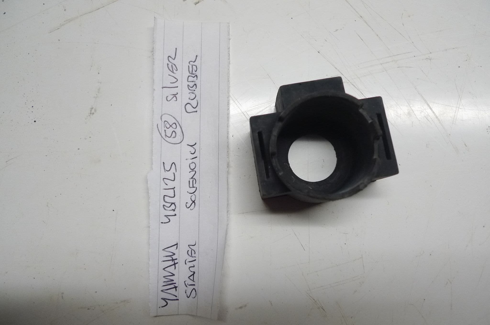 YAMAHA YBR125 BREAKING STARTER SOLENOID RUBBER BOOT & x28;LOC-C& x29;