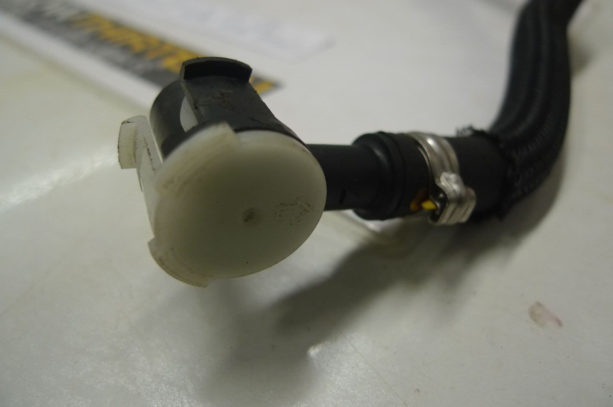 YAMAHA YZF-R 125 R FUEL LINE HOSE PIPE MAIN LOC-F