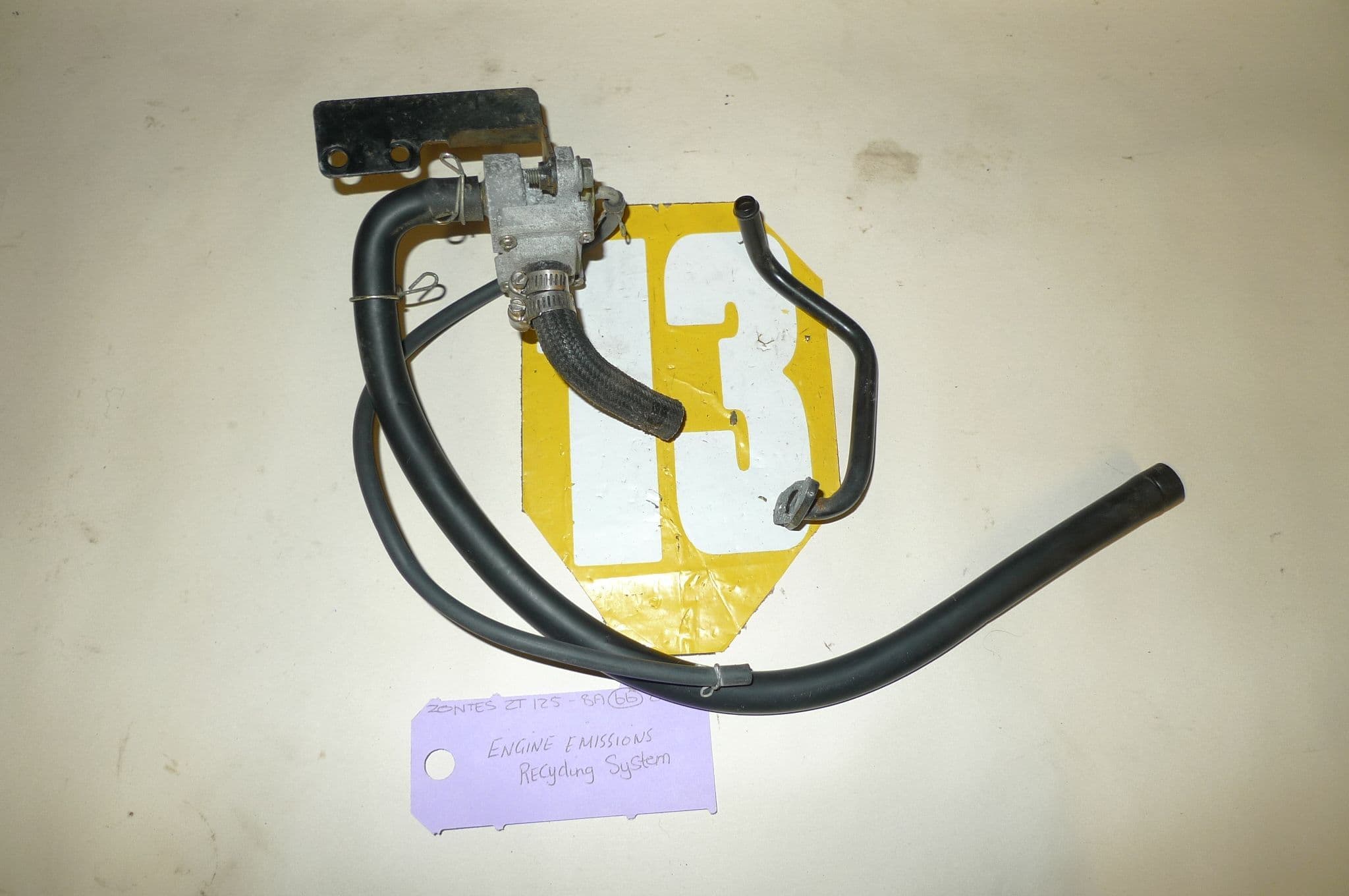 ZONTES ZT125 - 8A BREAKING ENGINE EMISSION RECYCLING SYSTEM LOC-C